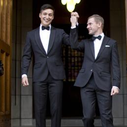 All'Accademia militare di West Point primo matrimonio tra due uomini ...