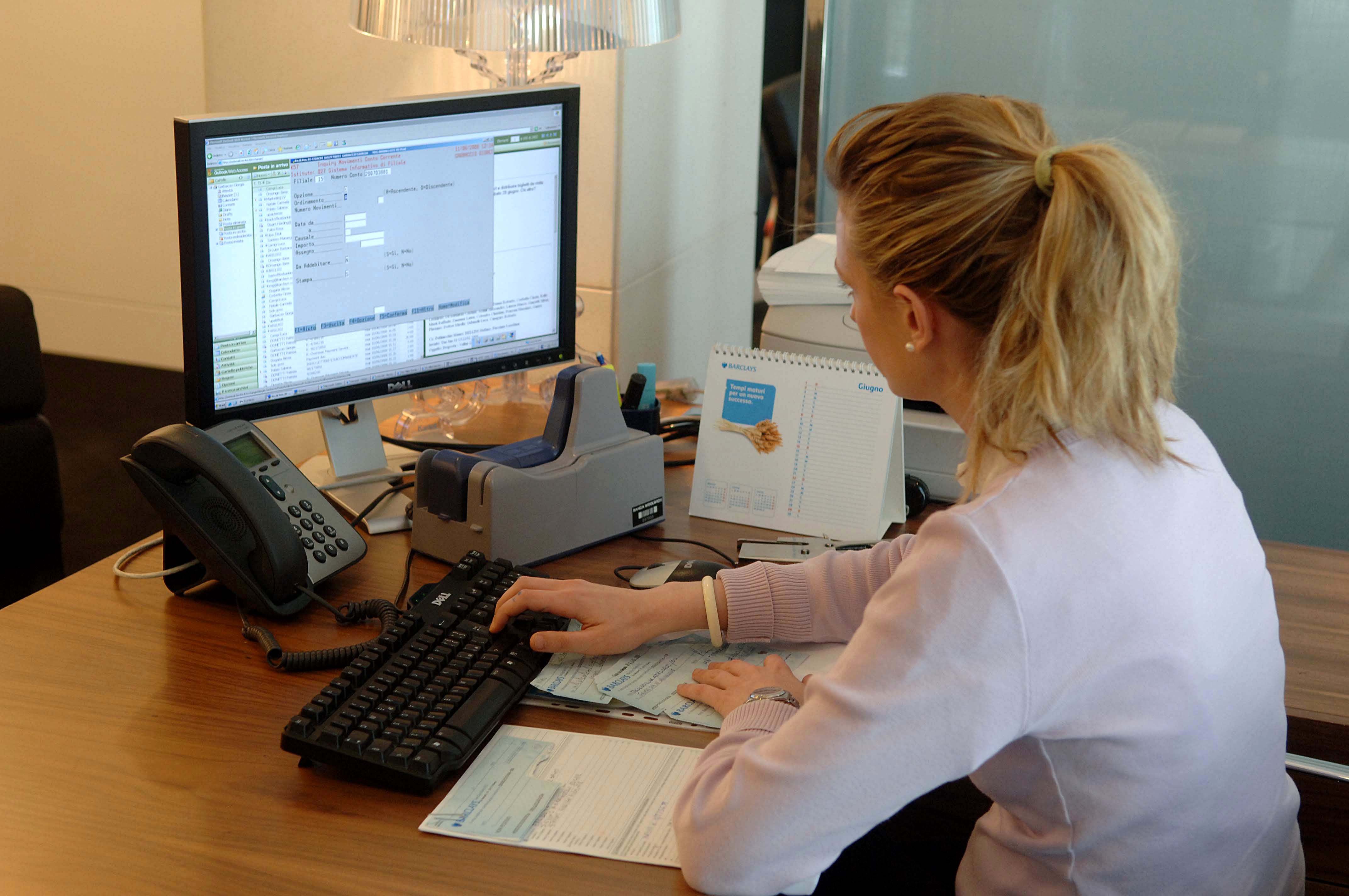 Gli esempi / Impiegata