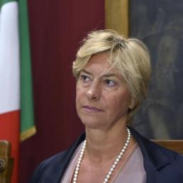 Iraq, Pinotti: consegna armi ai curdi entro il 10 settembre. «Nessun ...