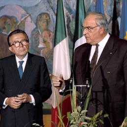 Roma, 14-15 dicembre 1990: Andreotti avvia l'Unione politica e l'Unione ...