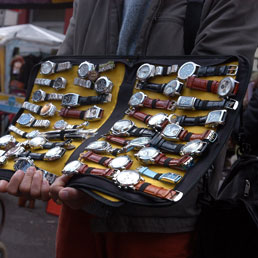 Sulla capacità di ingannare del Rolex contraffatto «pesa» il giudizio ...