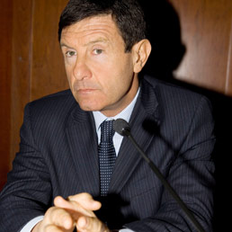 Apruzzese (Polizia postale): serve una legge sul furto di identità ...