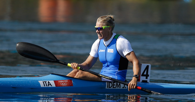 SÌ - Josefa Idem - Canoa - Il Sole 24 ORE