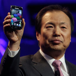 Samsung fa il pieno di smartphone: 300 milioni di unità vendute nel ...